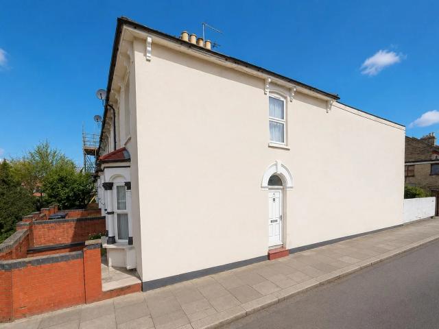 Apartment at Cornwall Road, Greater London