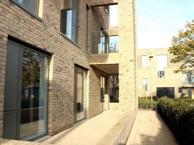 Apartment at Cornwell Road, Cambridge
