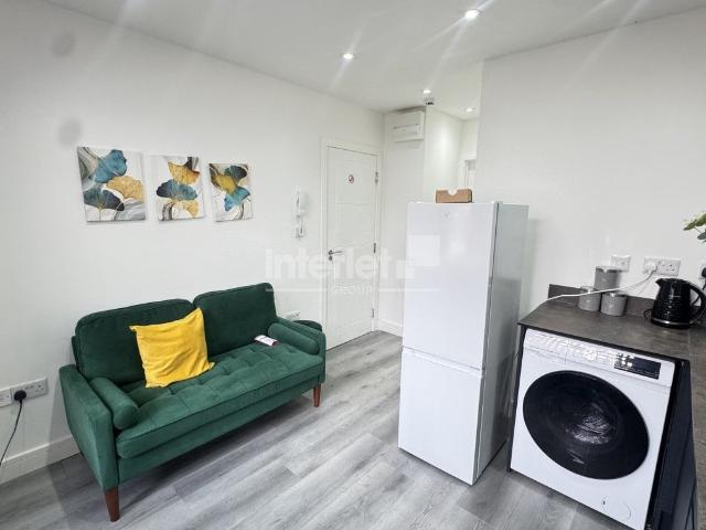 Apartment at Corporation Road, Cardiff