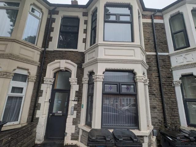 Apartment at Corporation Road, Cardiff
