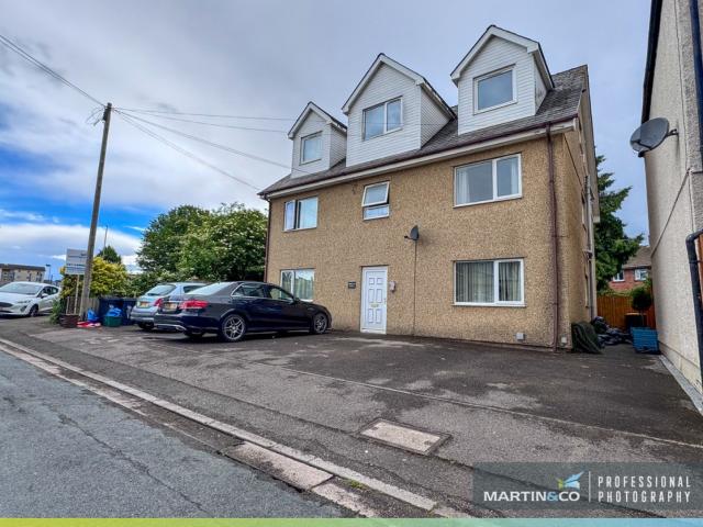 Apartment at Corporation Road, Newport