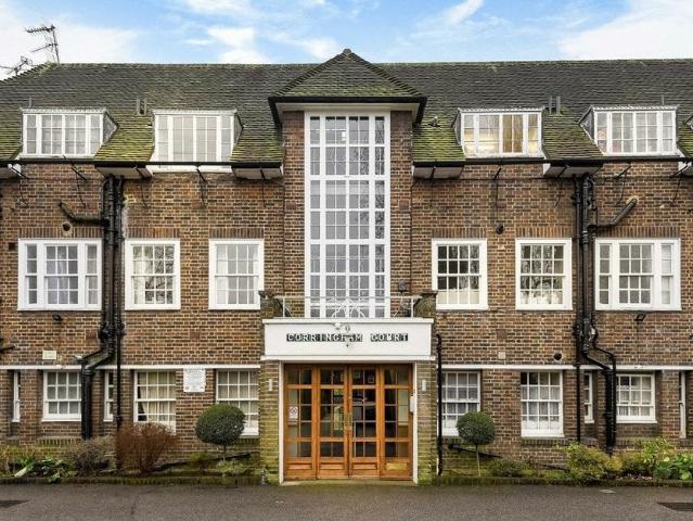 Apartment at Corringham Court, Greater London