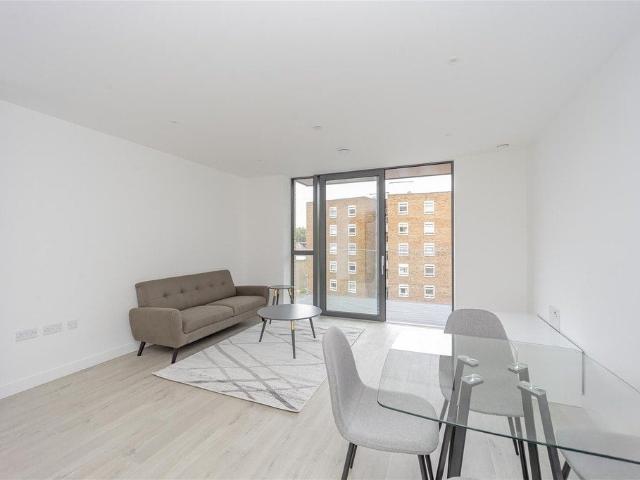 Apartment at Coster Avenue, Greater London
