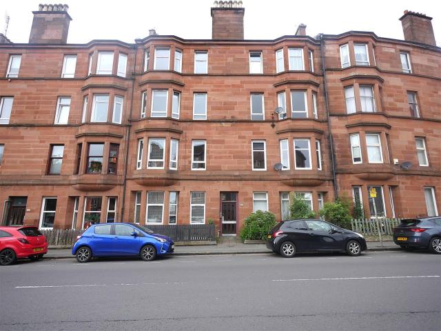 Apartment at Cathcart Road, Glasgow