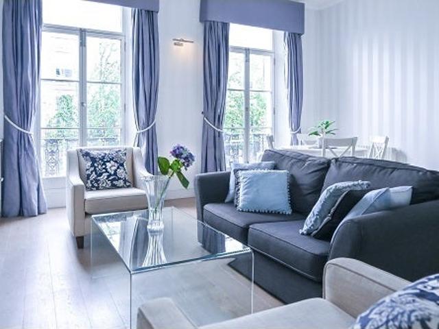 Apartment at Cathcart Road, Greater London