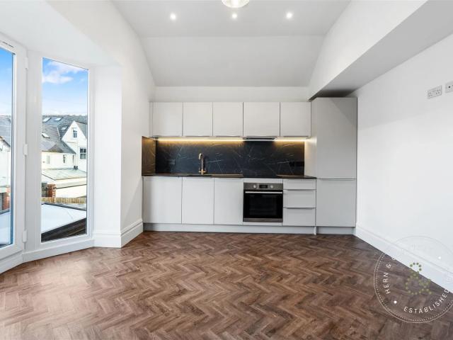 Apartment at Cathedral Road, Cardiff