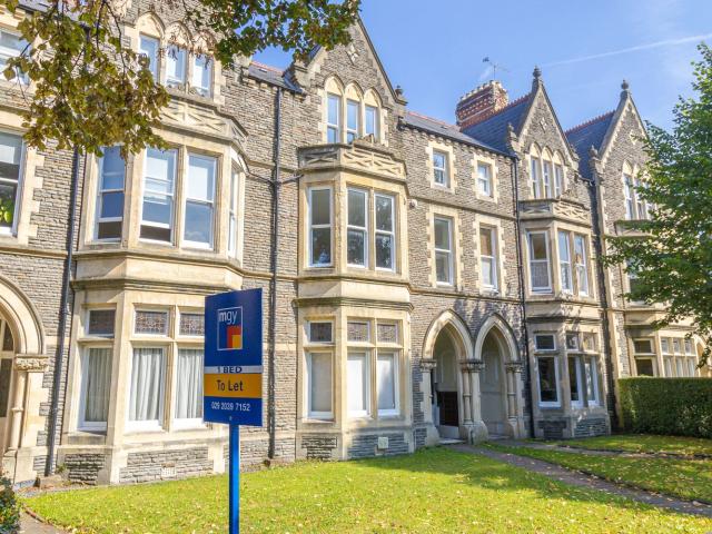 Apartment at Cathedral Road, Cardiff