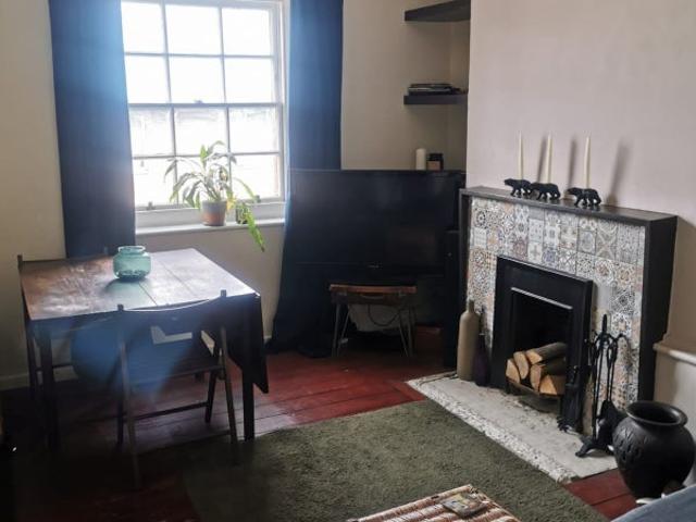 Room at Borough Road, Greater London