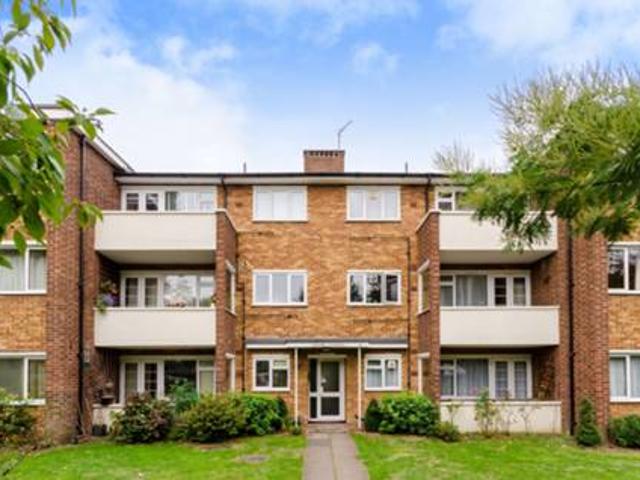 Apartment at Catherine Road, Greater London