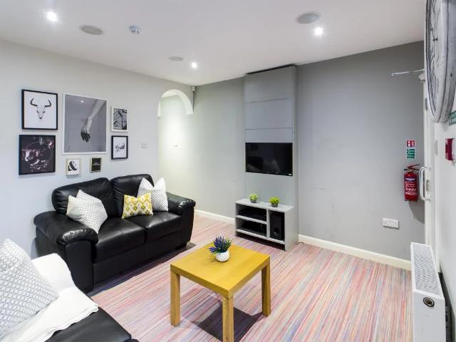 Apartment at Cauldon Road, Stoke on Trent