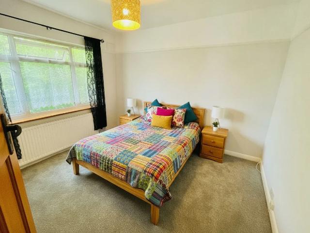 Apartment at Cavendish Avenue, Greater London