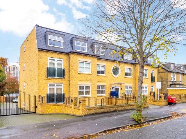 Apartment at Cavendish Road, Greater London
