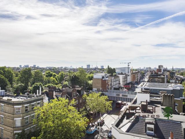 Apartment at Cavendish Road, Greater London
