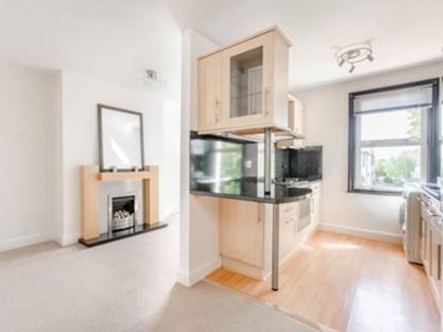 Apartment at Cavendish Road, Greater London
