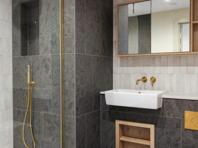 Apartment at Caversham Road, Greater London
