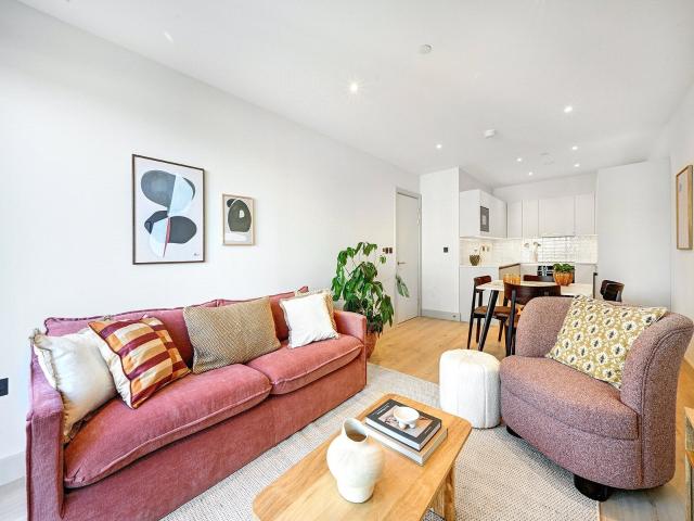 Apartment at Caversham Road, Greater London