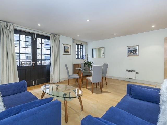 Apartment at Cayenne Court, Greater London