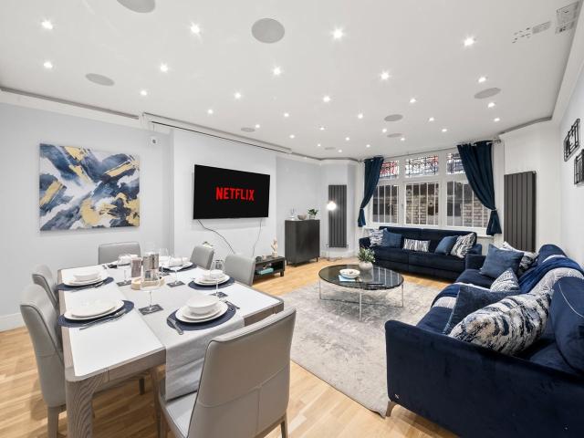 Apartment at Cabbell Street, City of Westminster