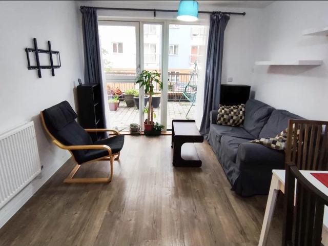 Apartment at Cabot Close, Greater London