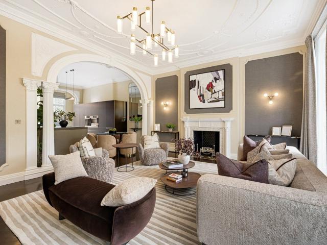 Apartment at Cadogan Lane, Greater London