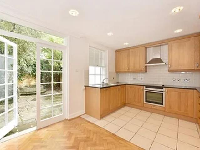 Apartment at Cadogan Lane, Greater London