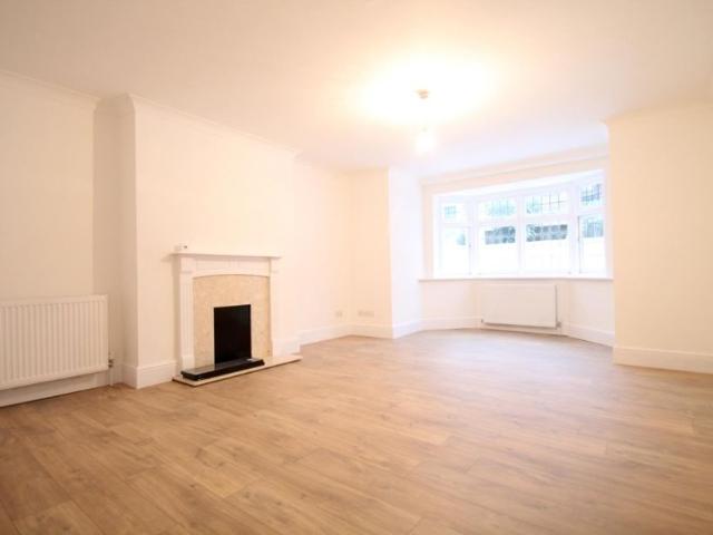 Apartment at Cadogan Road, Greater London