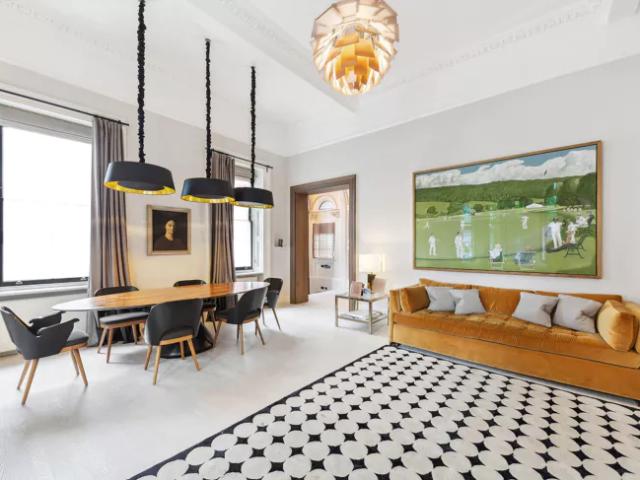Apartment at Cadogan Square, Greater London