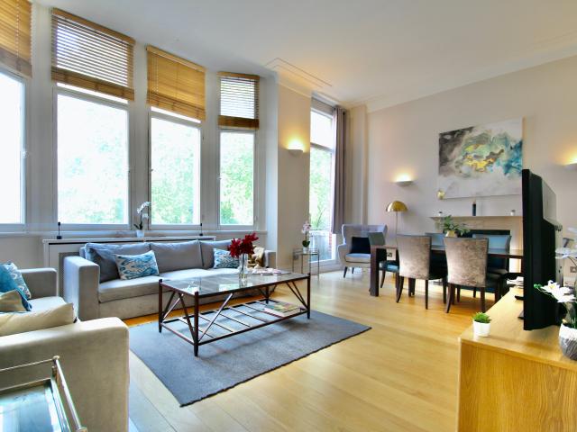 Apartment at Cadogan Square, Greater London