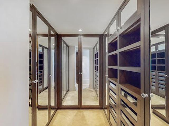 Apartment at Cadogan Square, Greater London