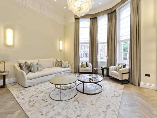 Apartment at Cadogan Square, London