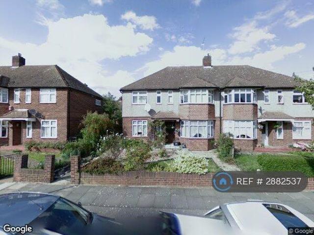 Apartment at Caernarvon Drive, Greater London