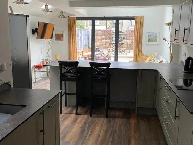 Apartment at Caistor Park Road, Greater London