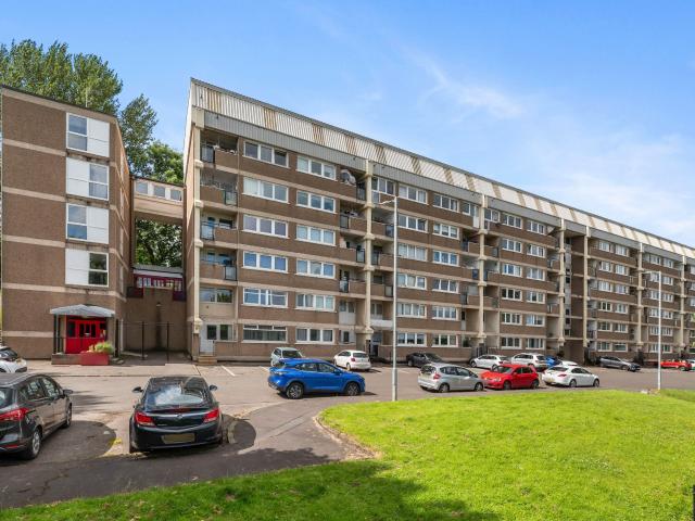 Apartment at Cairngorm Road, Glasgow