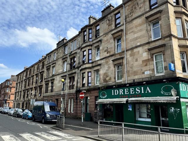 Apartment at Calder Street, Glasgow