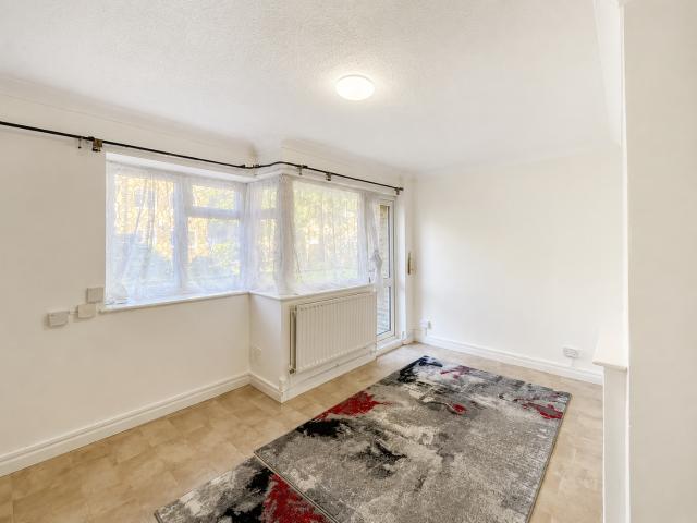 Apartment at Caldwell Street, Greater London