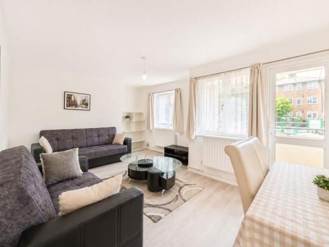Apartment at Caldwell Street, Greater London