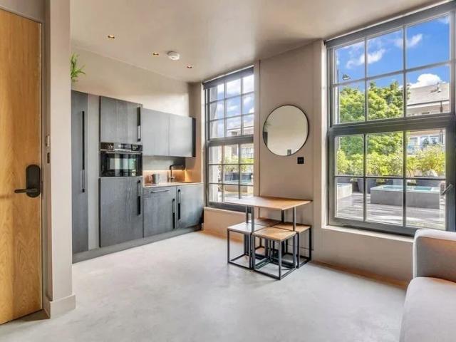 Apartment at Caledonian Road, Greater London