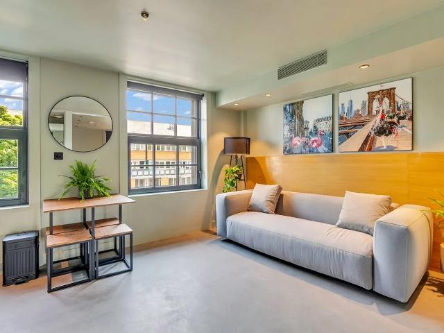 Apartment at Caledonian Road, Greater London