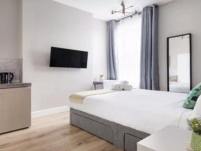 Apartment at Callcott Road, Greater London