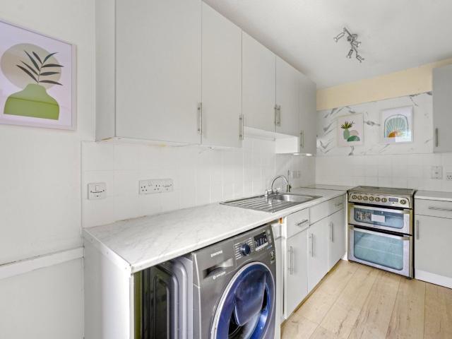Apartment at Calshot Street, Greater London