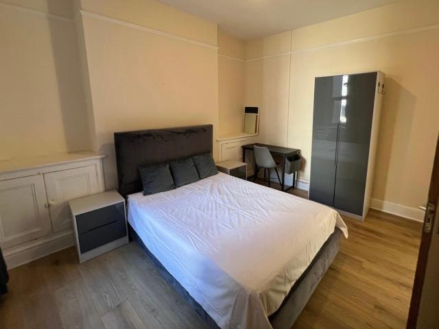 Apartment at Calvert Terrace, Swansea