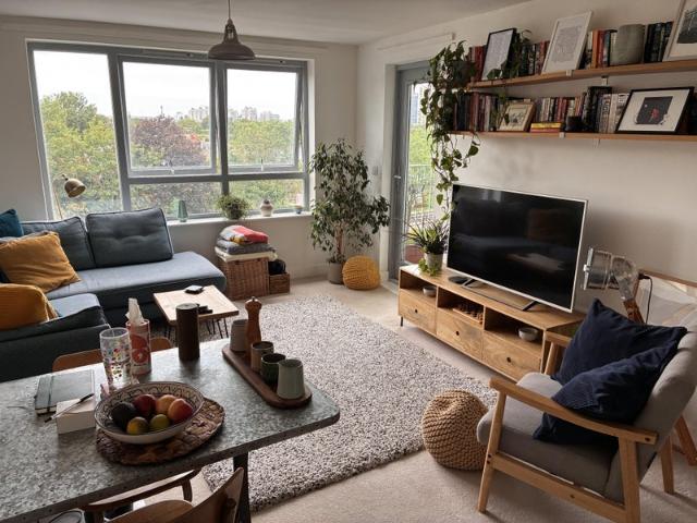 Apartment at Camberwell Station Road, Greater London