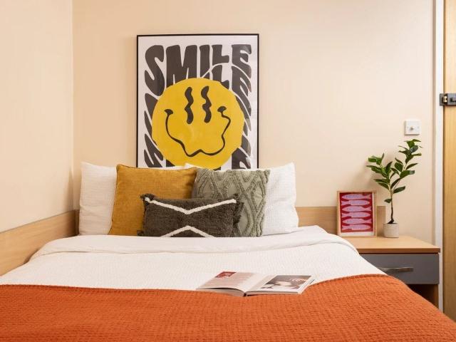 Apartment at Cambridge Court, Liverpool