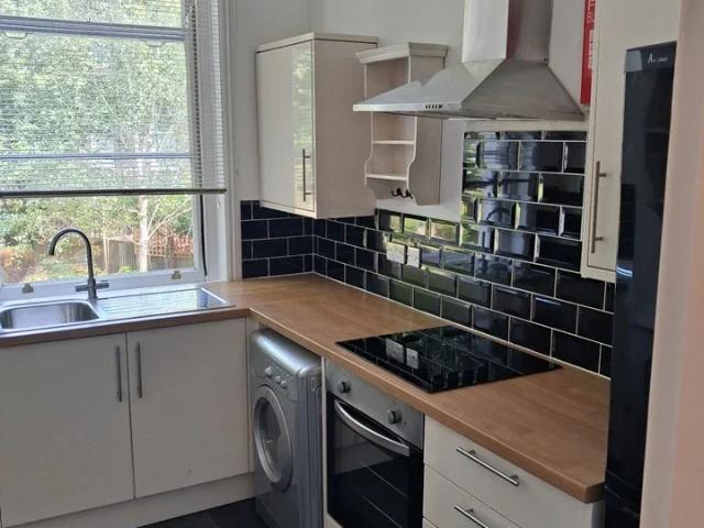 Apartment at Cambridge Gardens, Greater London