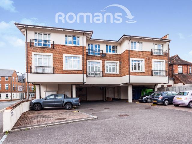 Apartment at Cambridge Road, Buckler's Park