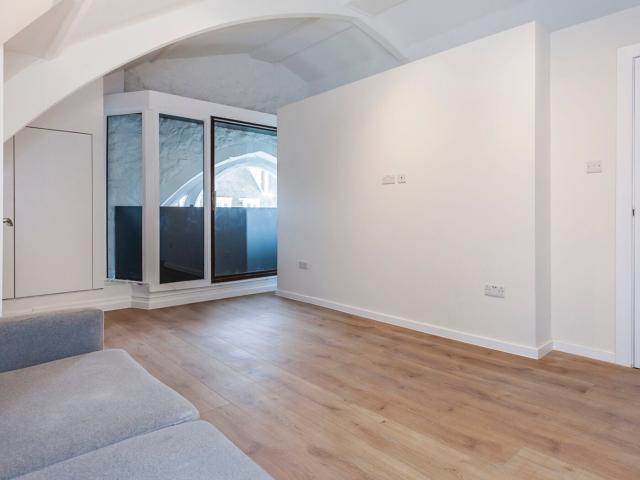 Apartment at Camden Park Road, Greater London