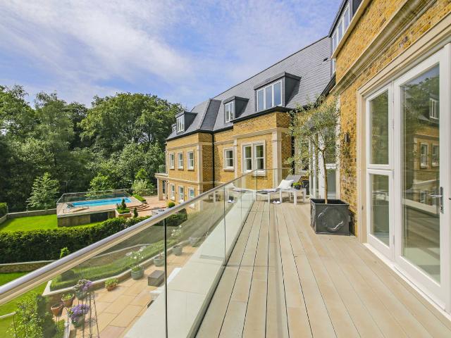 Apartment at Camlet Way, Greater London