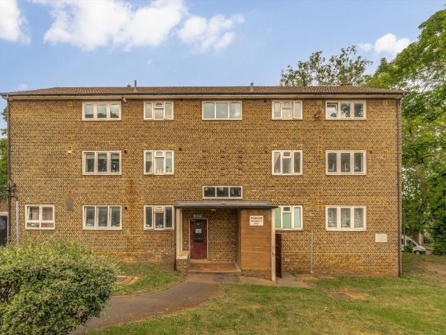 Apartment at Campbell Close, Greater London
