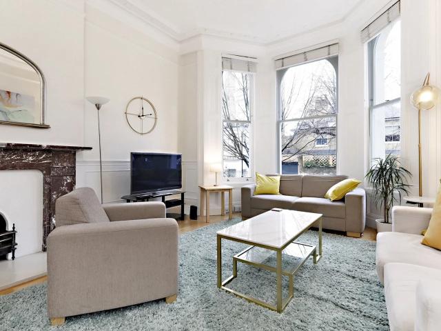 Apartment at Campden Hill Gardens, Greater London