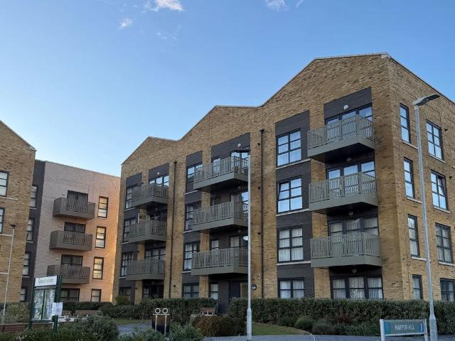 Apartment at Canada Farm Road, Sevenoaks